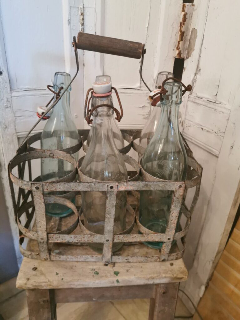 oud zinken flessenrek flessendrager flessenkrat - Santiline